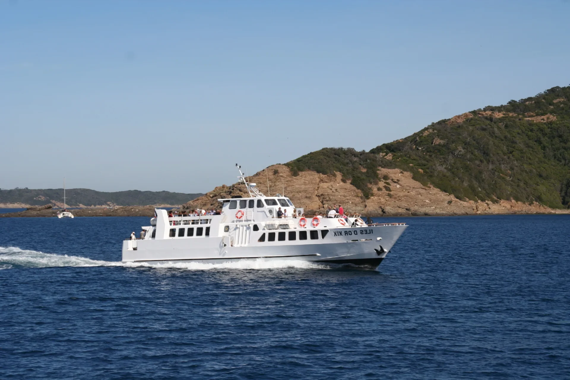 Comment se rendre à l'île des Embiez en navette depuis le Brusc